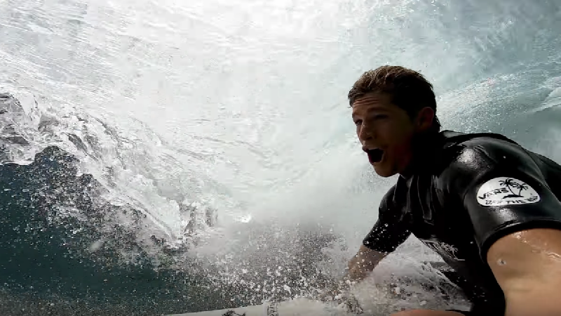Nathan Florence vous embarque à Pipe...,