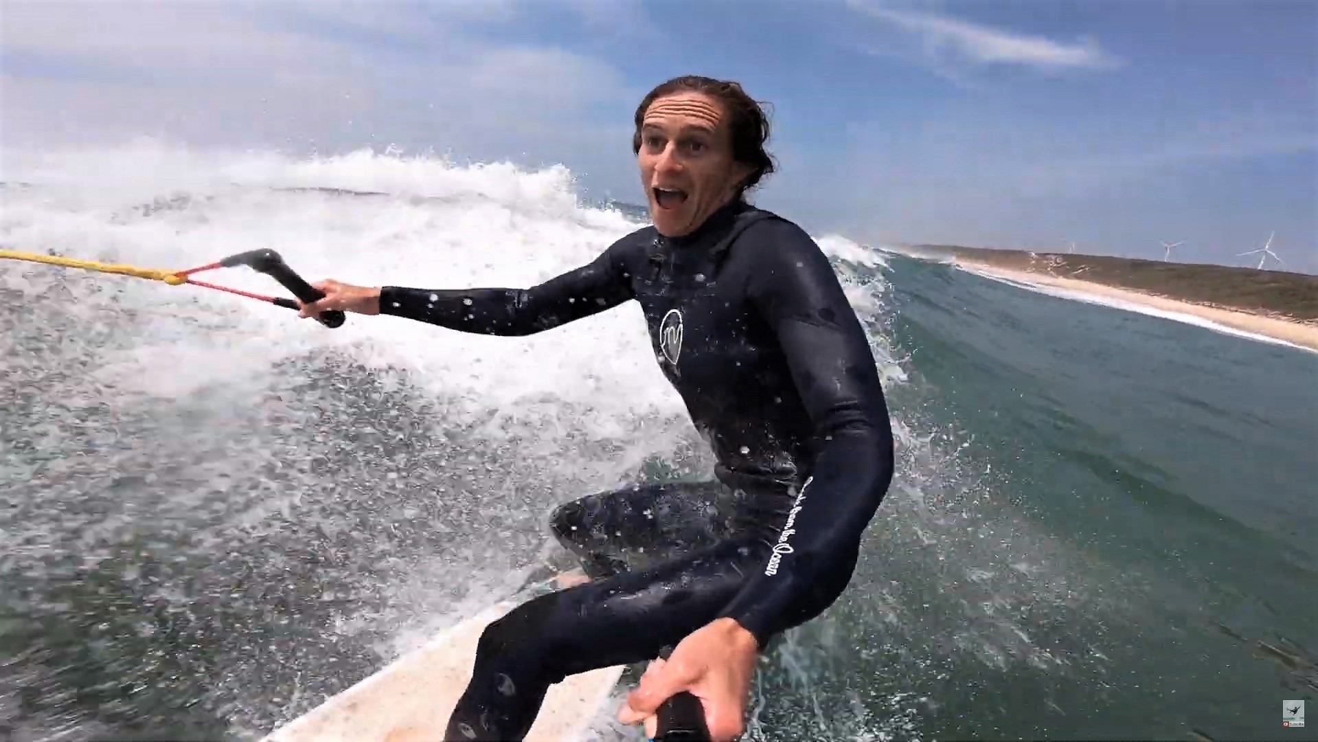 Justine Dupont valide sa rééduc à Nazaré, Et lance son vlog avec une ...