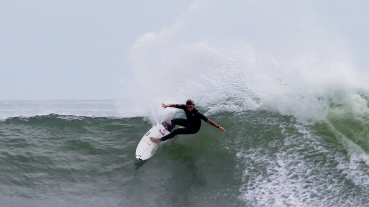 À Lower Trestles, un véritable ballet de puissance, de vitesse et de ...