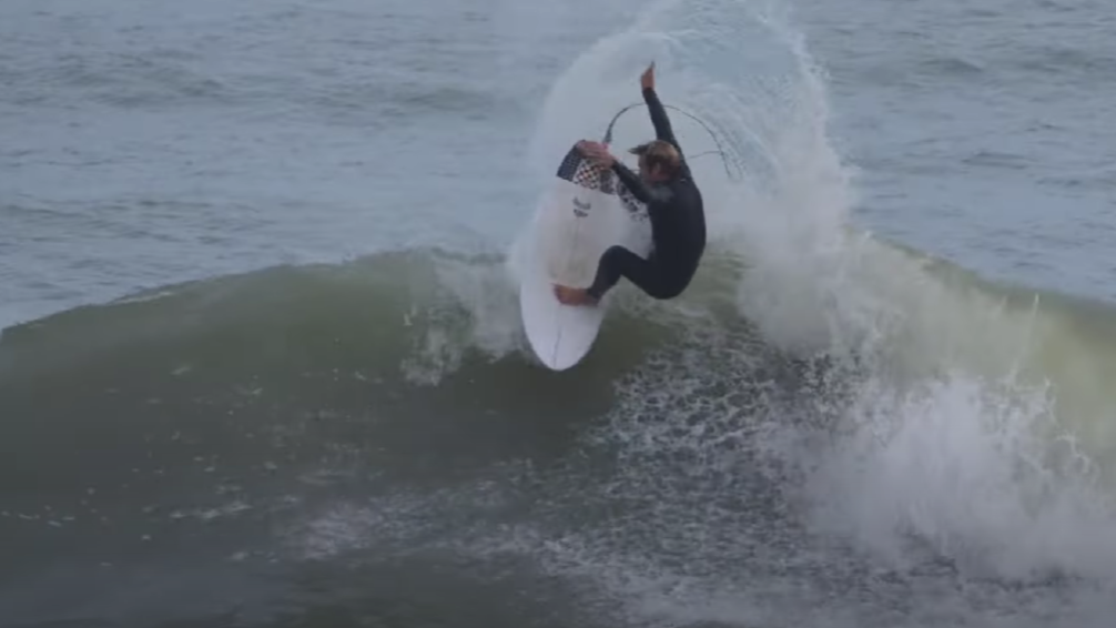 Smyrna en Floride, avec une 5'5, Eric Geiselman nous donne une leçon d ...